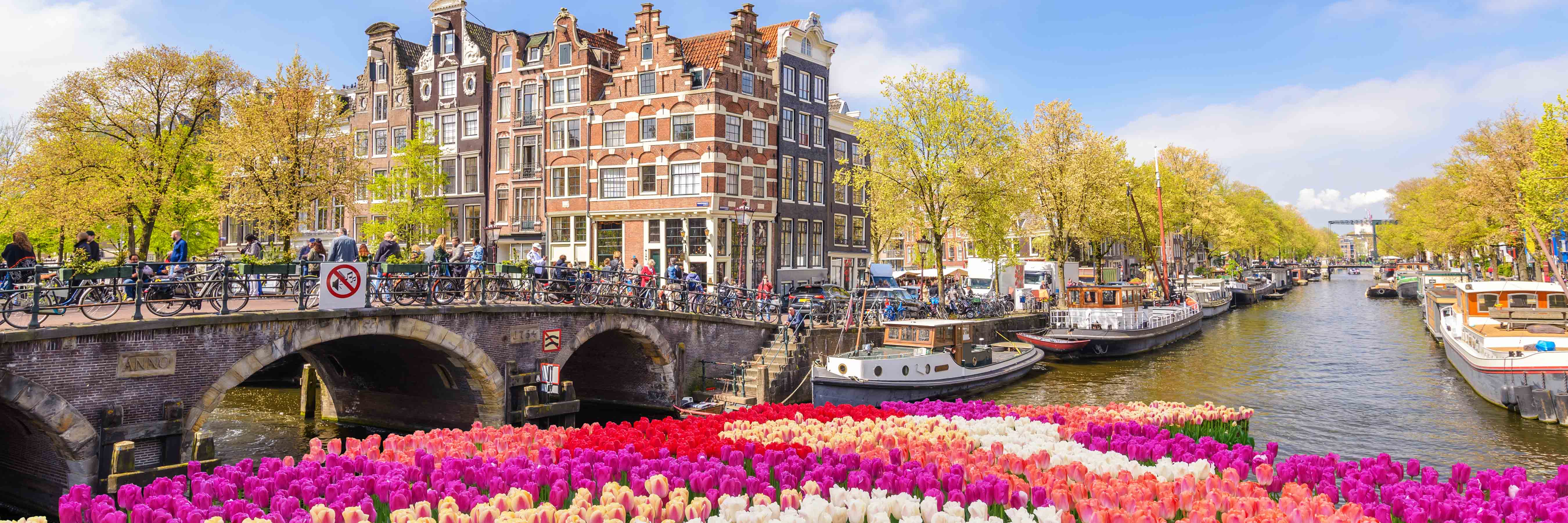 Penerbangan dari Saint-Denis, Réunion ke Amsterdam | Garuda Indonesia