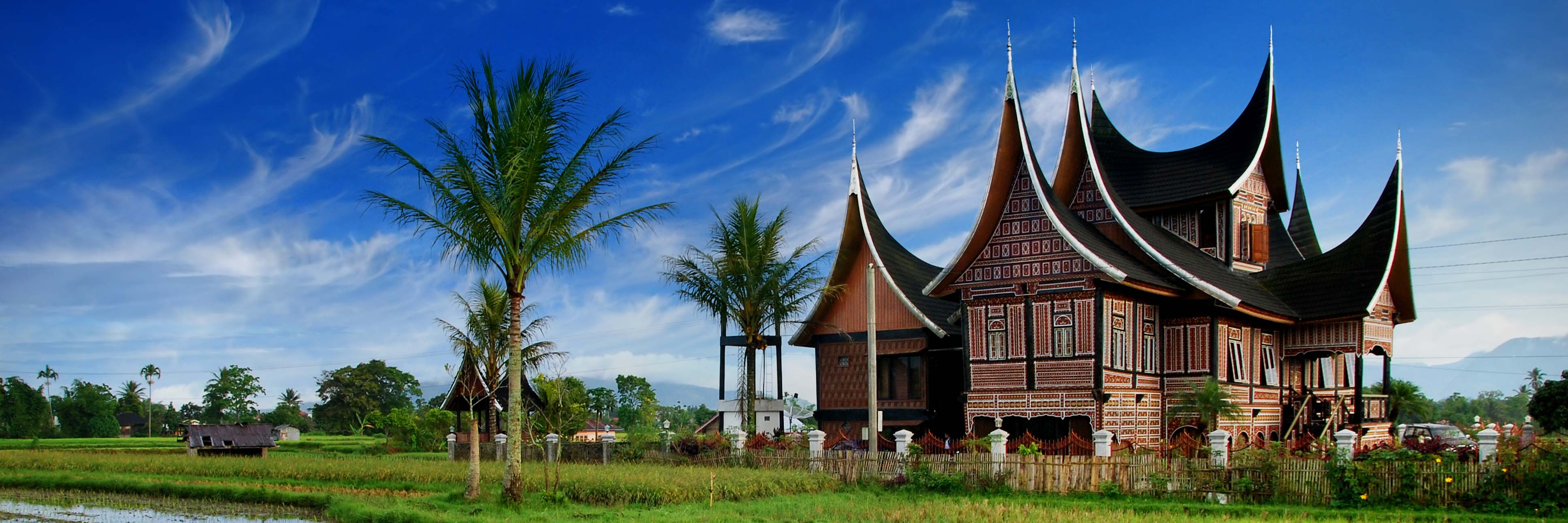 เที่ยวบินจาก ซาลาลาห์ ไป ปาดัง | Garuda Indonesia